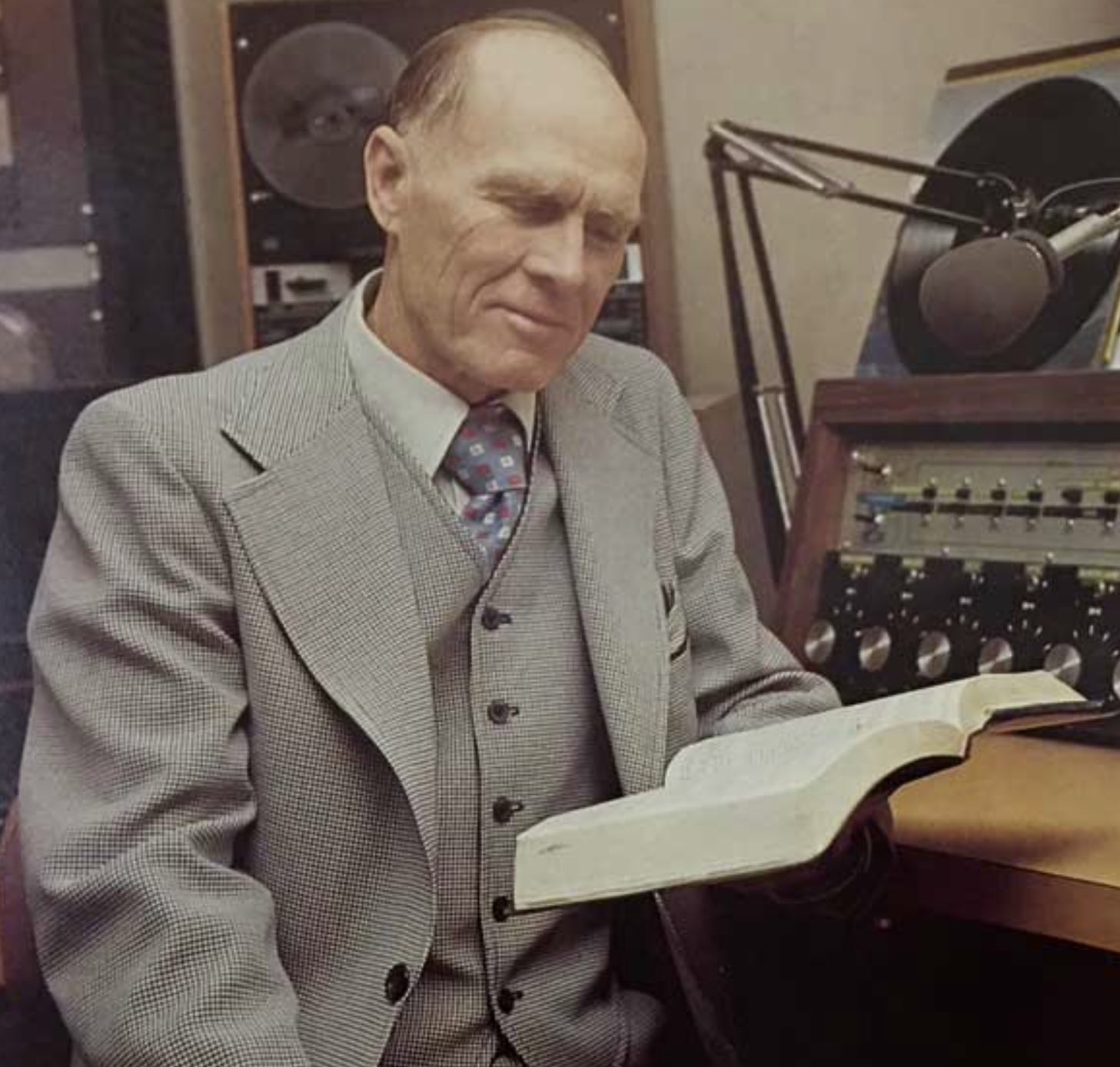 The Family Altar Program | Independent Baptist Radio